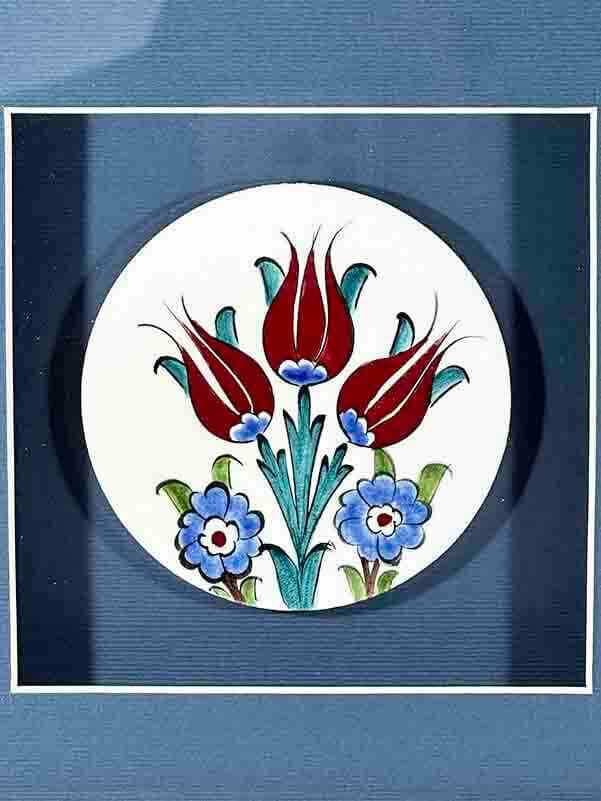 3 Tulip Iznik Tile Plaque – Handcrafted Elegance with Ottoman Symbolism